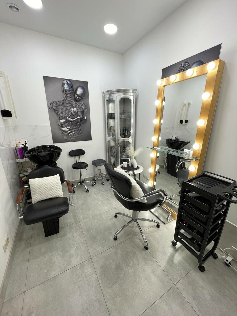 Kuaförler Кабинет красивых волос Оксаны Щёголевой, Yekaterinburg, foto