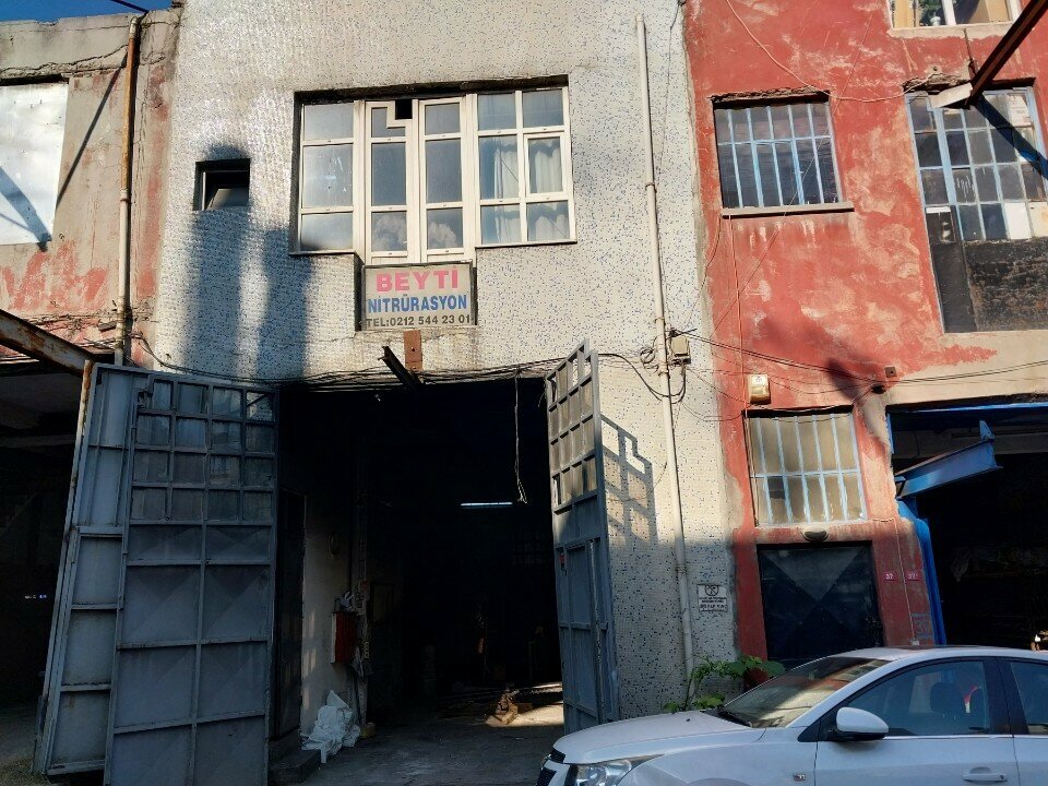Sanayi kuruluşu Beyti Nitrürasyon, İstanbul, foto