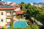 Üstün Apartments (Muğla, Marmaris, İçmeler Mah., Sahil Sok., 5), otel  Marmaris'ten