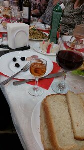 Встреча (Central Street No:32), kafe  Ust‑Katav'dan