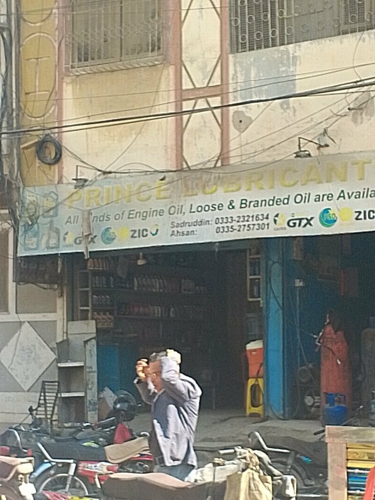 Gıda üreticileri Prince lubricants, Karaçi, foto