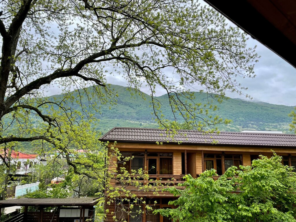 Konuk evi Veranda u reki, Gagra, foto