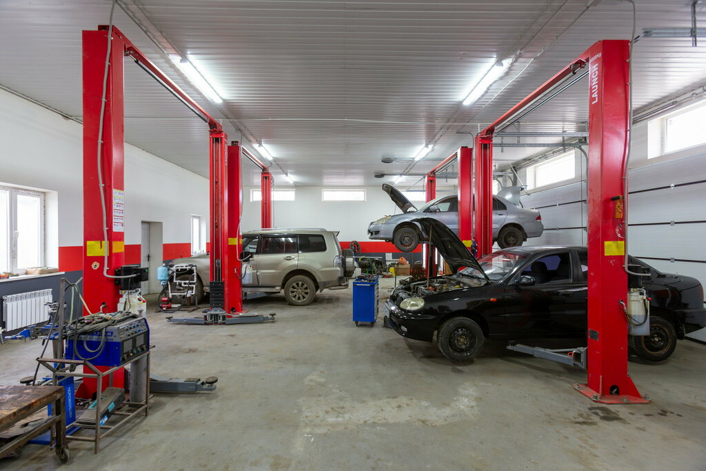 Otomobil servisi Joy Performance, Astrahan, foto