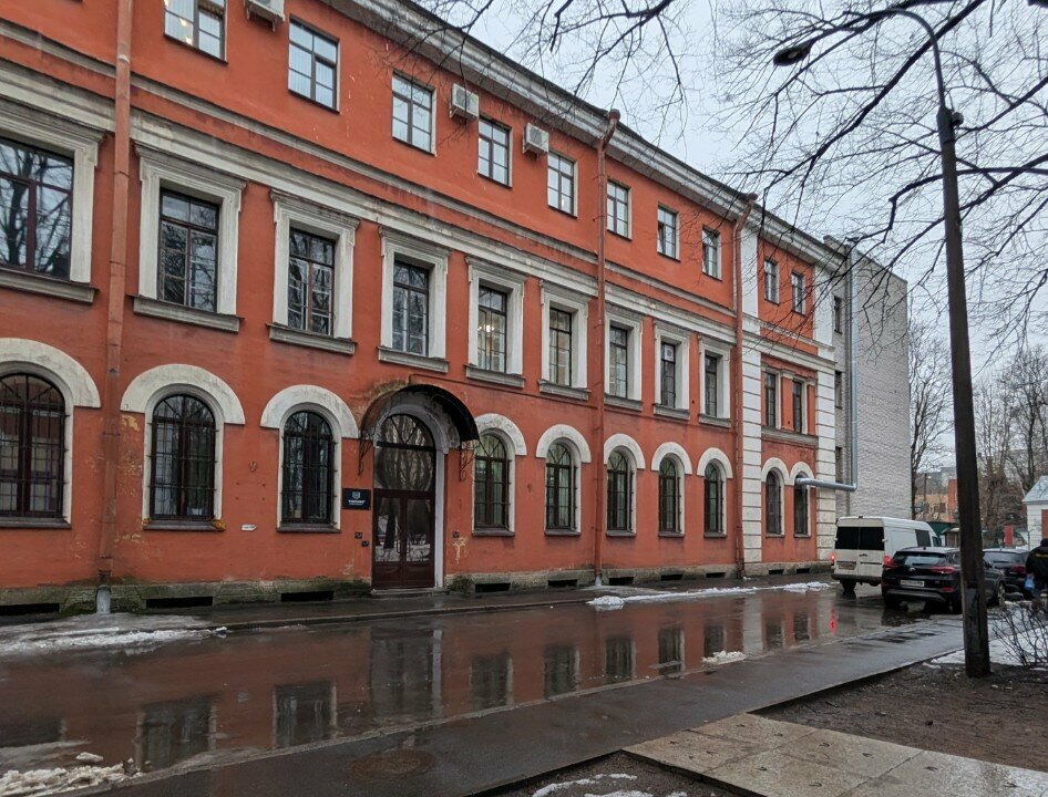 Ses ve ışıklandırma ekipmanları firmaları Emotion Studio, Saint‑Petersburg, foto