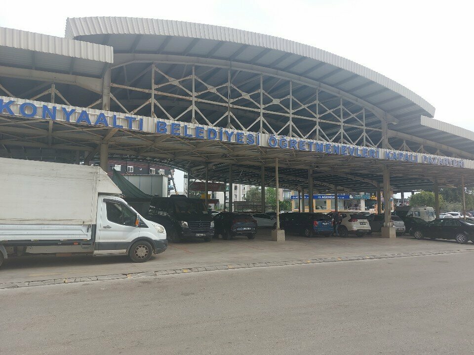 Manavlar Öğretmen Evleri Kapalı Pazar Yeri, Antalya, foto