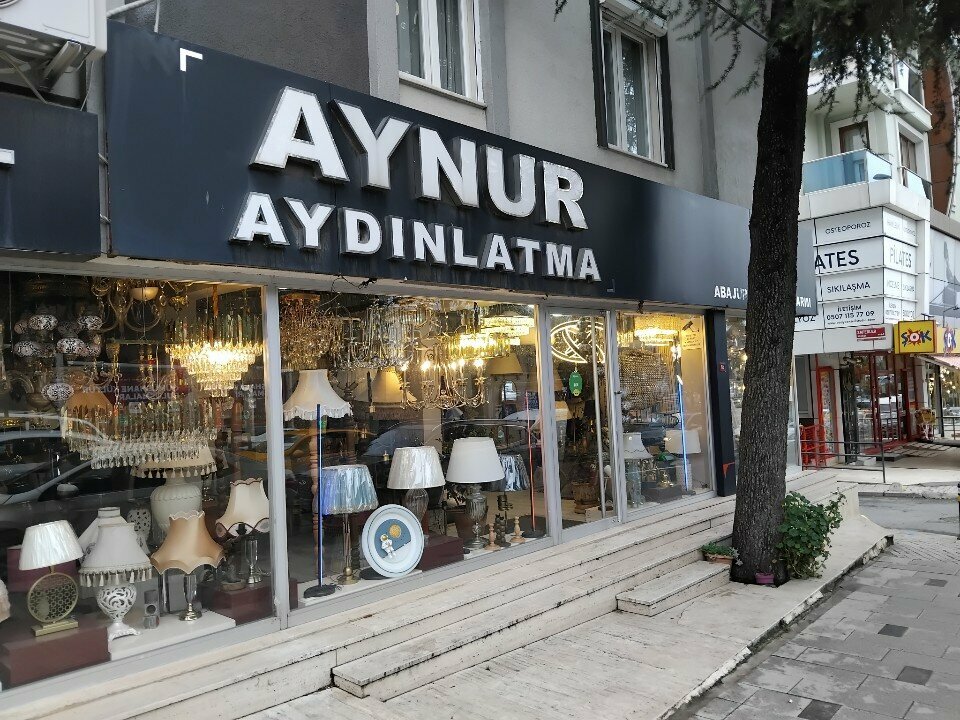 Lamba ve avize mağazaları Aynur Aydınlatma, İstanbul, foto