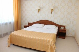 Nadezhdinsky (ulitsa Lva Tolstogo No:18), otel  Serov'dan