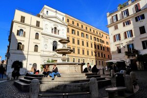 Casa Santa Sofia (Piazza della Madonna dei Monti No:3, Rome), otel  Roma'dan