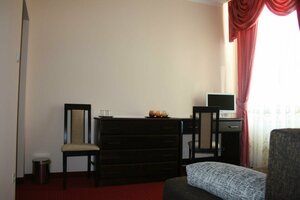 Hotel Europa (Liptovský Mikuláš, Štúrova), otel
