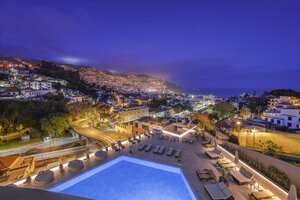 The Views Baia - Adults Only (Rua das Maravilhas No:66), otel  Funchal'dan