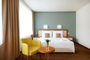 Hotel Radun (Zlínský kraj, Zlin, Luhacovice), otel  Luhacovice'den