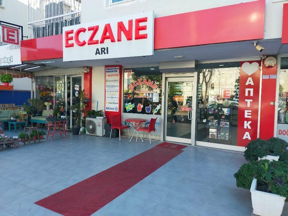 Eczaneler Arı Eczanesi, Antalya, foto