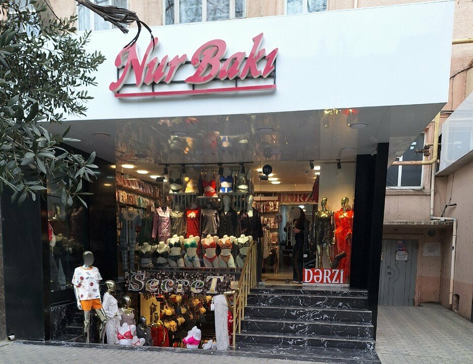 i̇ç giyim ve mayo mağazası Nur Bakı, Bakü, foto