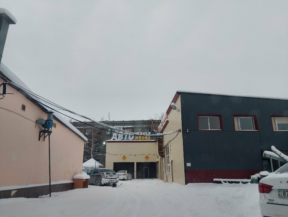 Oto yıkama Car Wash, Öskemen (Ust‑Kamenogorsk), foto