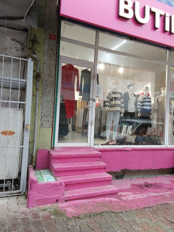 Giyim mağazası Butik Jojo, İstanbul, foto