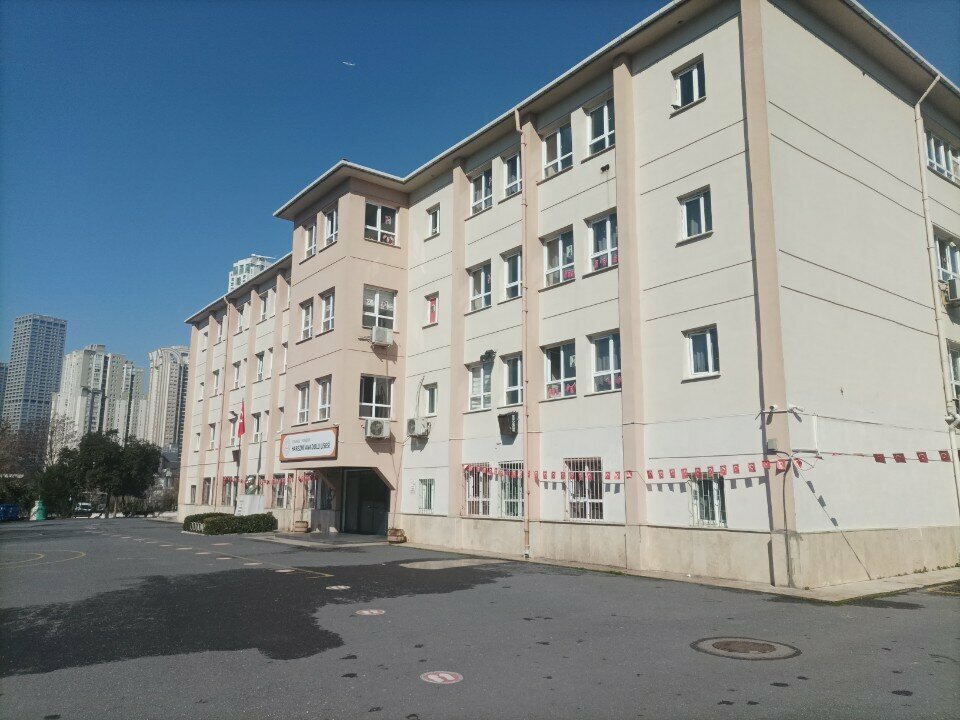 Lise Harezmi Anadolu Lisesi, İstanbul, foto