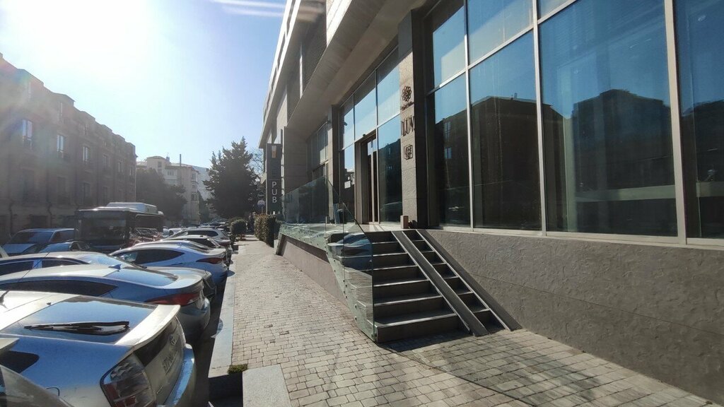 Restoran Ice Pub Nəsimi, Bakü, foto