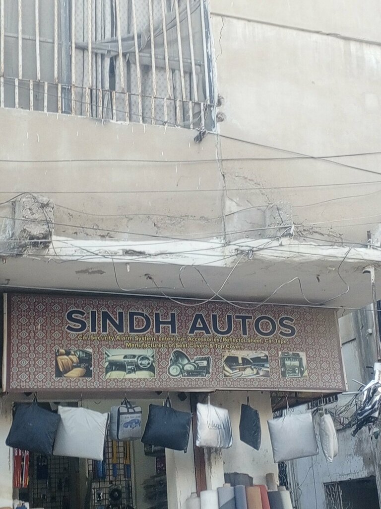 Otomobil servisi Sindh Autos, Karaçi, foto
