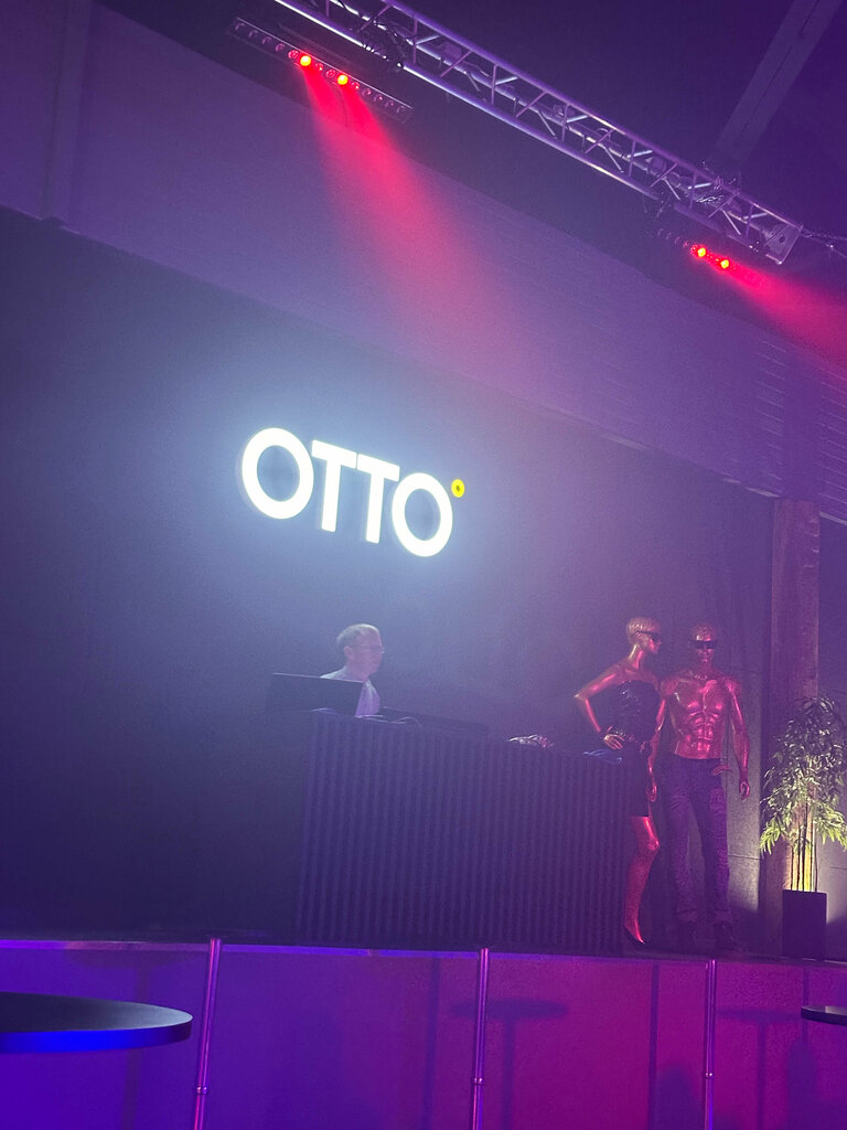 Gece kulüpleri Отто, Solikamsk, foto