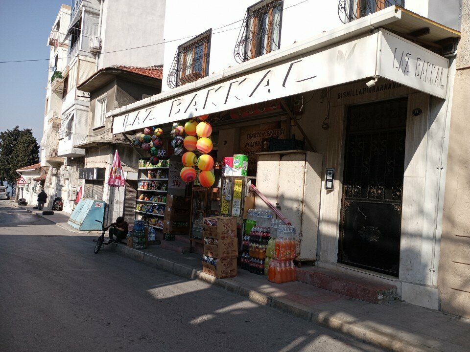 Market Laz Bakkal, İzmir, foto
