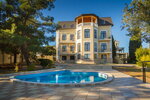 Апартамент с огромной терассой (Комсомольская улица No:5), otel  Aluşta'dan