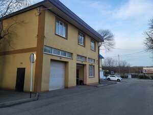 AutoGraf (ulitsa Fridrikha Engelsa No:1А), otomobil servisi  Essentuky'den