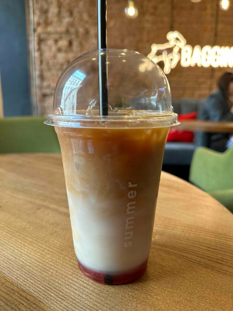 Kahve dükkanları Baggins Coffee, Saint‑Petersburg, foto