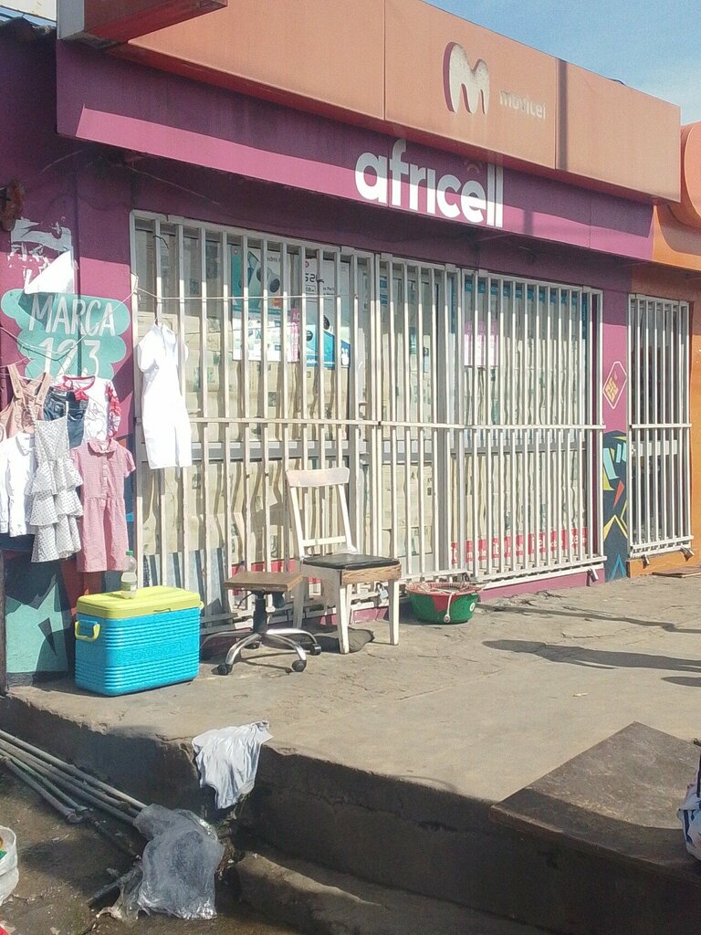 Para transferleri Africell, Loanda, foto