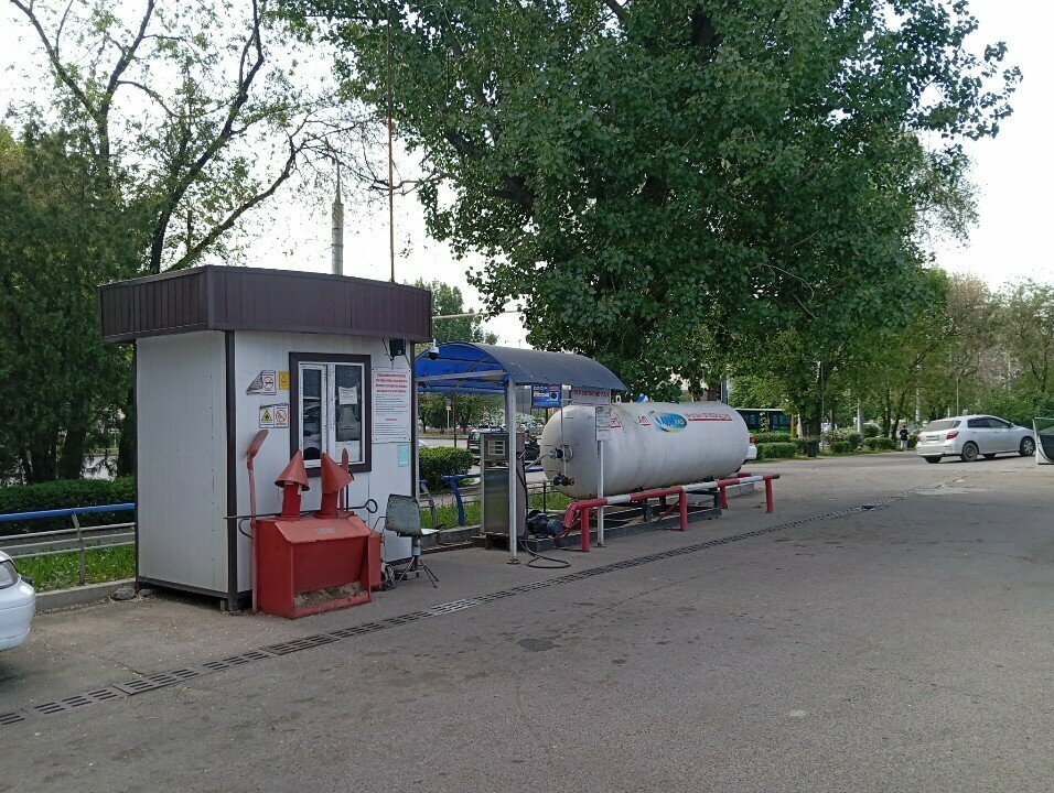 Benzin istasyonu Alliance Gas, Almatı, foto