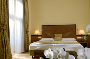 Warmbaderhof (Carinthia, Villach, Kadischenallee), otel  Villach'tan