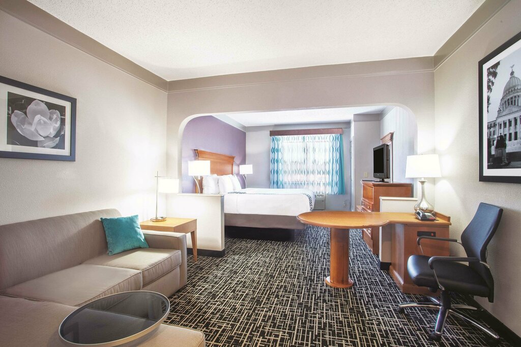 Otel La Quinta Inn and Suites Jackson Airport, Missisippi Eyaleti, foto