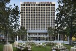 Sheraton Universal Hotel (Universal Hollywood Drive No:333), otel  Los Angeles'dan