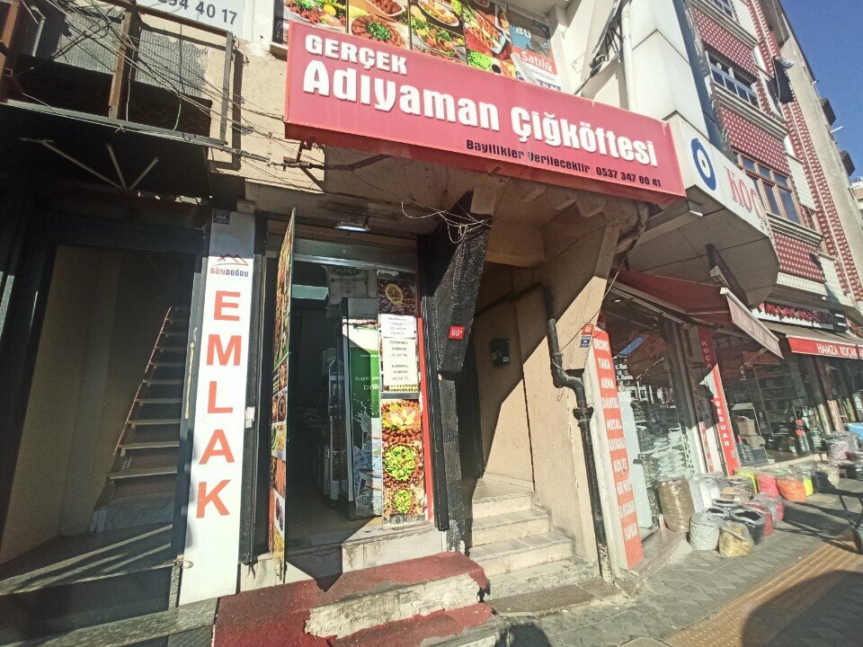 Fast food Gerçek Adıyaman Çiğköftecisi, İstanbul, foto