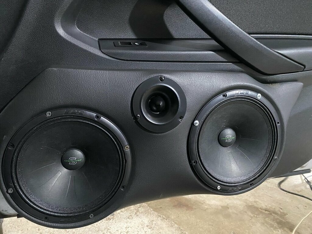 Oto ses sistemleri Dinamic Sound, Tolyatti (Togliatti), foto