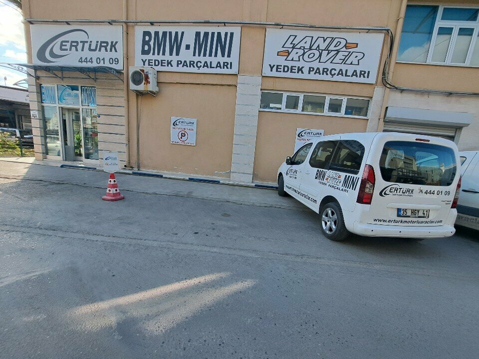 Otomobil yedek parçaları Ertürk Motorlu Araçlar İzmir Şubesi-BMW Land Rover Mını, İzmir, foto
