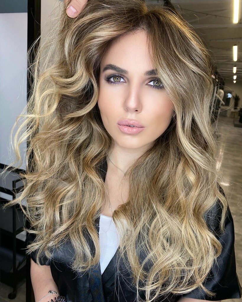 Kuaförler Colorist Andrey Popov, Moskova, foto