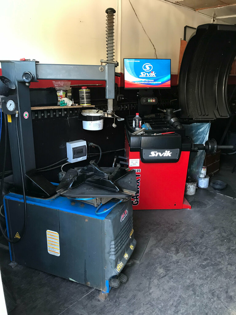 Oto lastik tamiri Tire fitting and repair, Stolin, foto