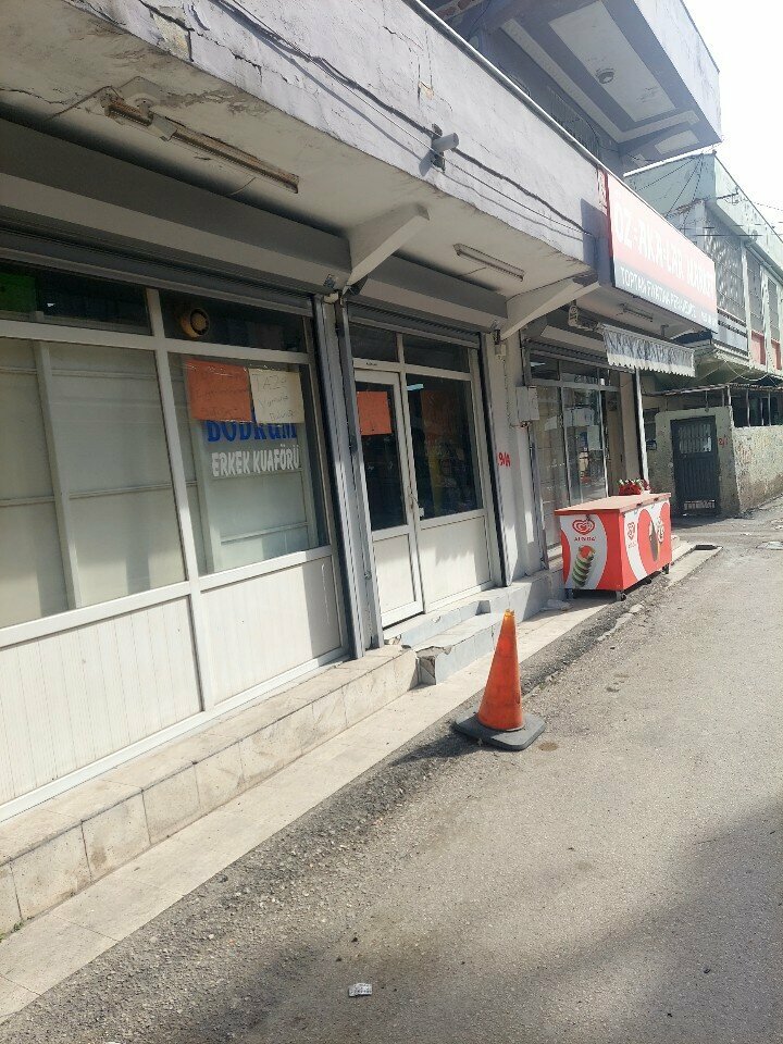 Kuaförler Adana Șakirpașa Bodrum Kuafor Salonu, Adana, foto