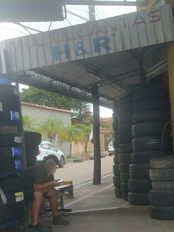 Oto lastik tamiri H&r multi llantas, Santa‑Krus, foto