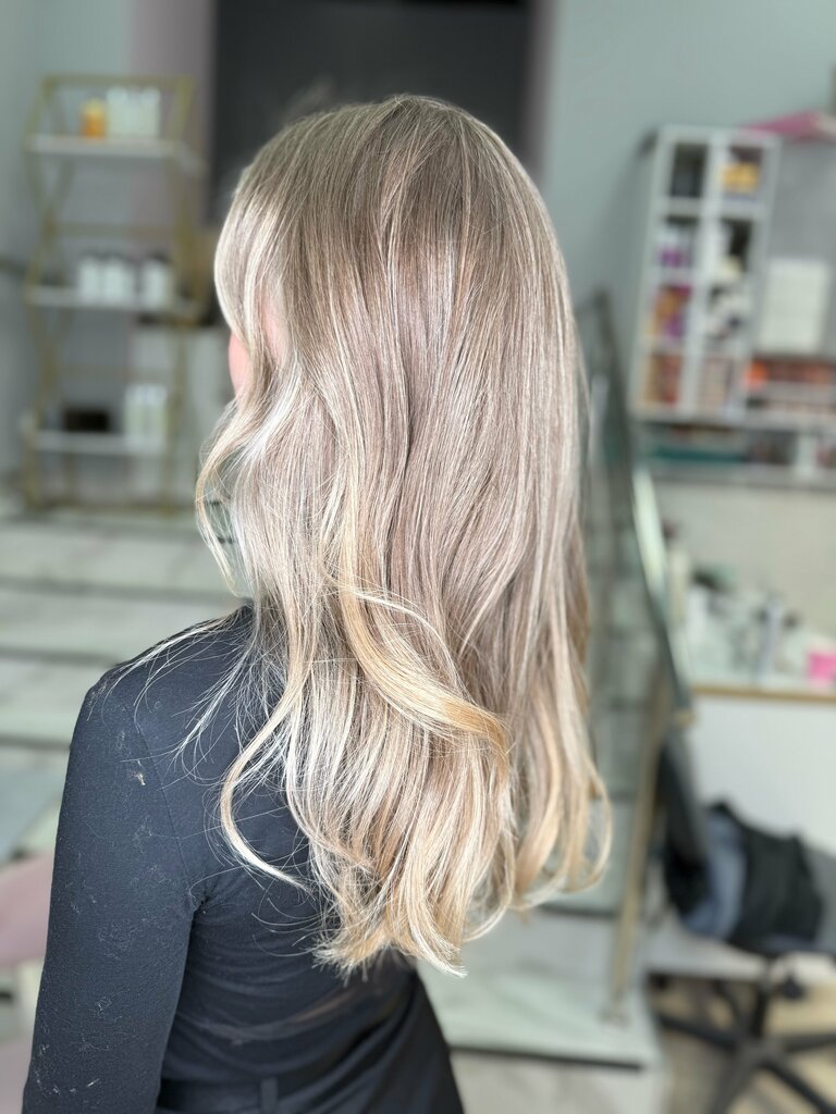 Kuaförler Keratin. Sofi, Moskova ve Moskovskaya oblastı, foto