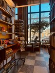 Академия (Liteyniy Avenue No:57), kahve dükkanları  Saint‑Petersburg'dan