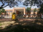 Carlos Vasquez Barbosa College (Santa Cruz de la Sierra, Distrito Municipal 1, Subdistrito 60, Calle Nazareth, 64), yüksekokul  Santa‑Krus'tan