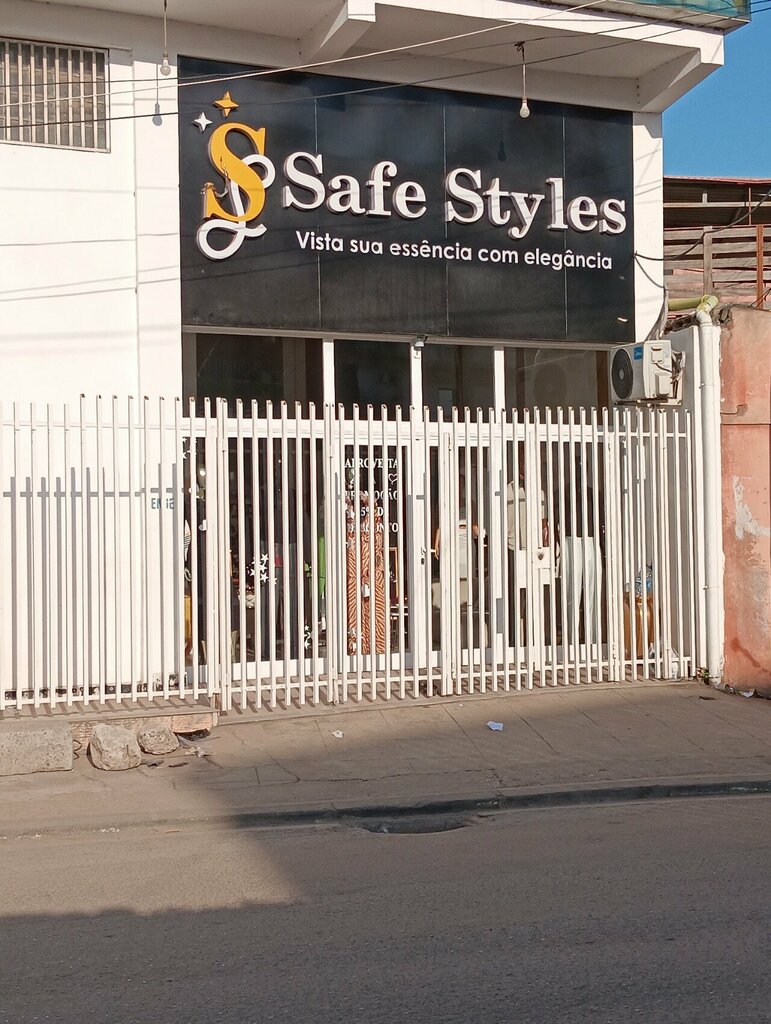 Dış giyim mağazası Safe Styles, Loanda, foto