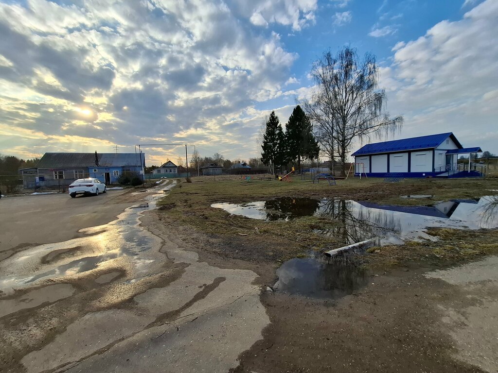 Oyun alanı Playground, Vladimirskaya oblastı, foto