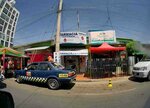 Toldos Y Sombrillas (Department of Cochabamba, Provincia de Cercado, Cochabamba, Avenida República), çerçeve ve çadır yapıları  Cochabamba'dan