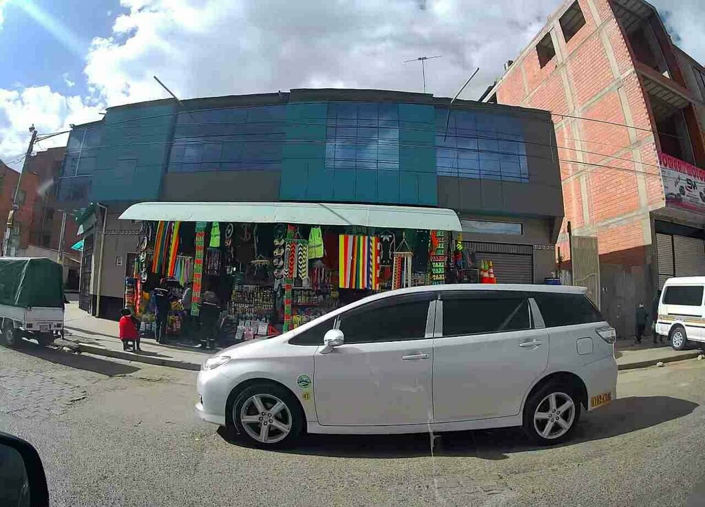 Otomobil yedek parçaları Auto repuestos, El Alto, foto