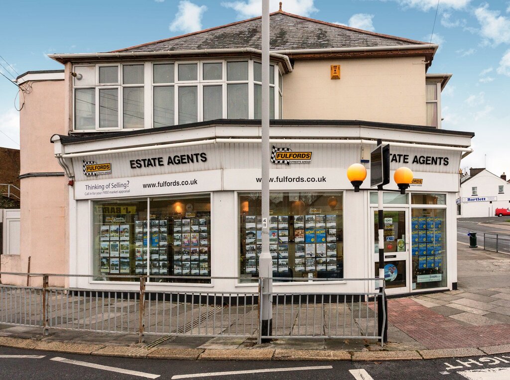 Arazi dizisi Fulfords Estate Agent Plymouth St Budeaux, Plymouth, foto