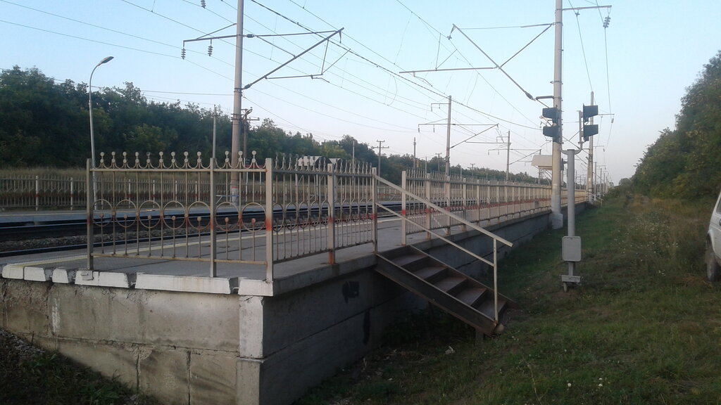 Tren istasyonu остановочный пункт Буркин Буерак, Saratovskaya oblastı, foto