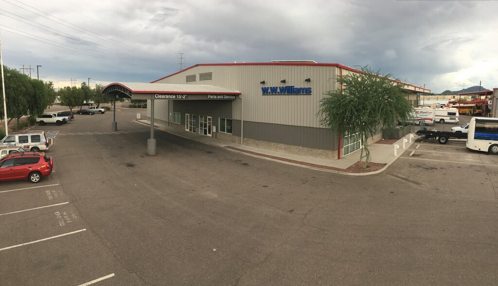Kamyon ve ağır vasıta satış ve servis firmaları W. W. Williams, Tucson, foto