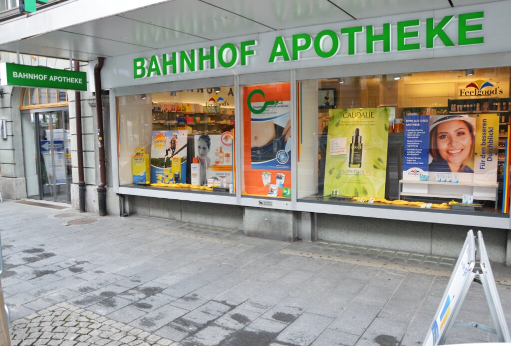 Eczaneler Bahnhof Apotheke Thun, Thun, foto
